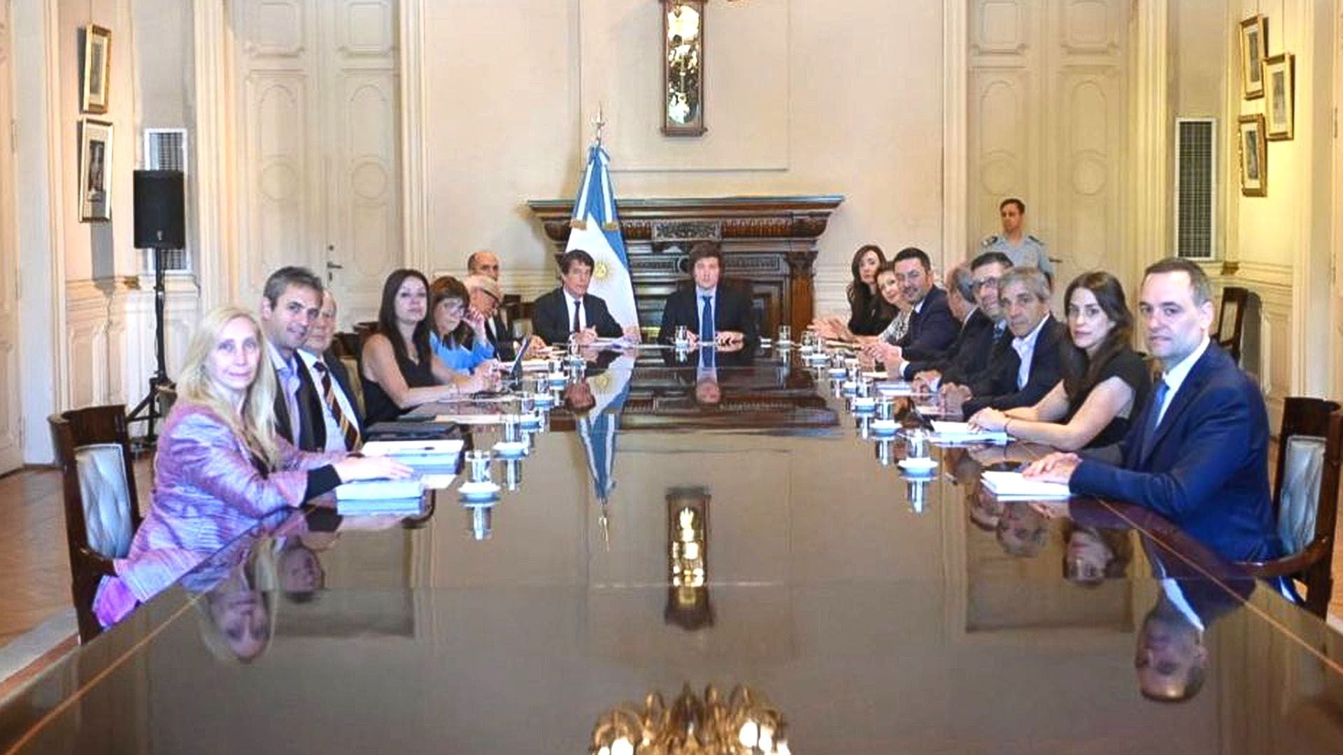 Luego Del Traspié Con La Ley Ómnibus El Gobierno Activa El Plan B Para